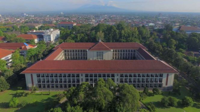 27 Universitas Terbaik di Indonesia versi QS WUR 2025, Kampus Mana yang Jadi Nomor 1? - DITPHAT NEWS
