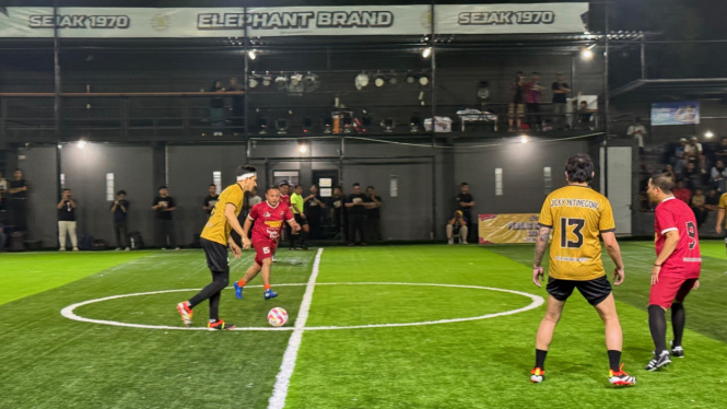 Legenda Timnas Indonesia Ikuti Laga Perang Bintang di Solo - DITPHAT NEWS